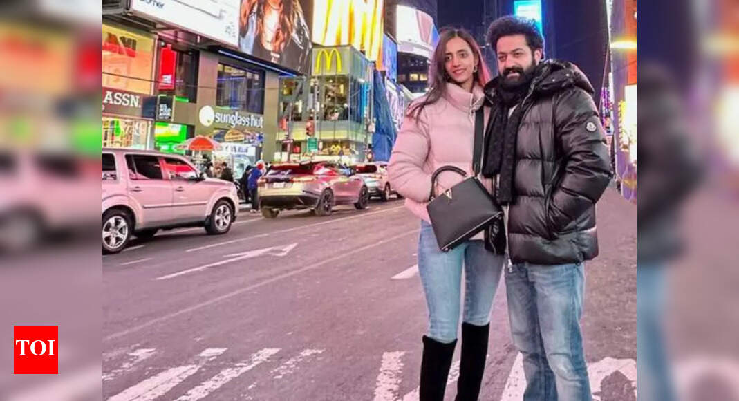 Jr NTR shares a glimpse of his vacation with wife Lakshmi Pranathi; see ...