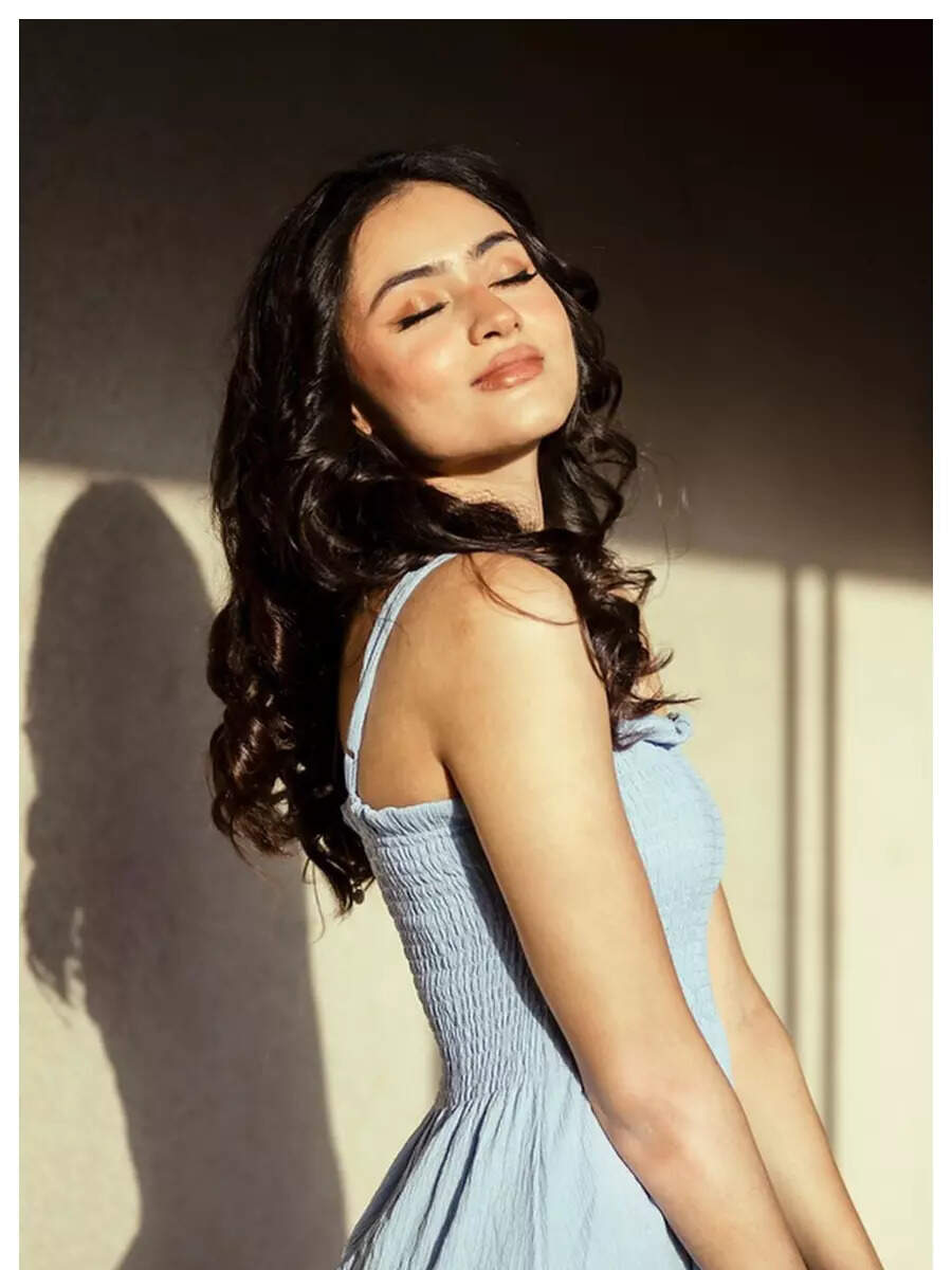 Adorable clicks of Janki Bodiwala | Times of India