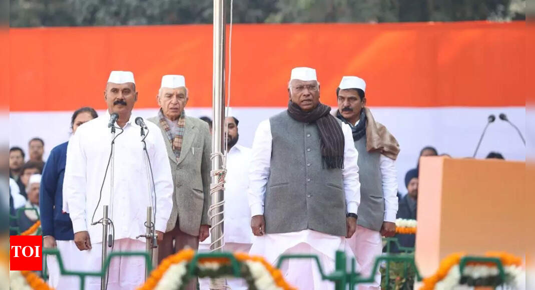 Congress Foundation Day: Mallikarjun Kharge attacks govt, says society being divided by hate ...