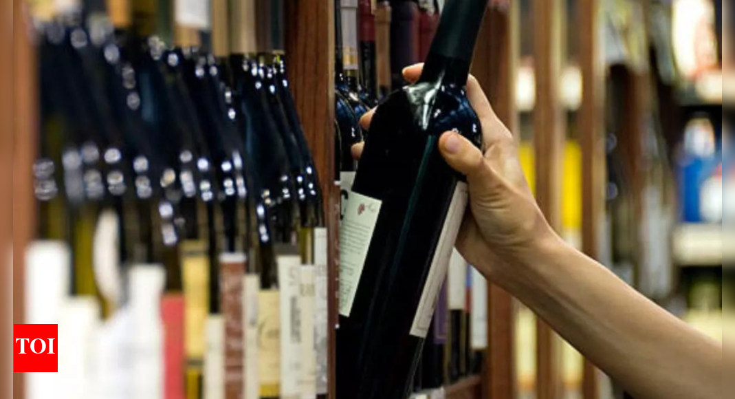 Short shelf life for Delhi liquor policy | Delhi News - Times of India