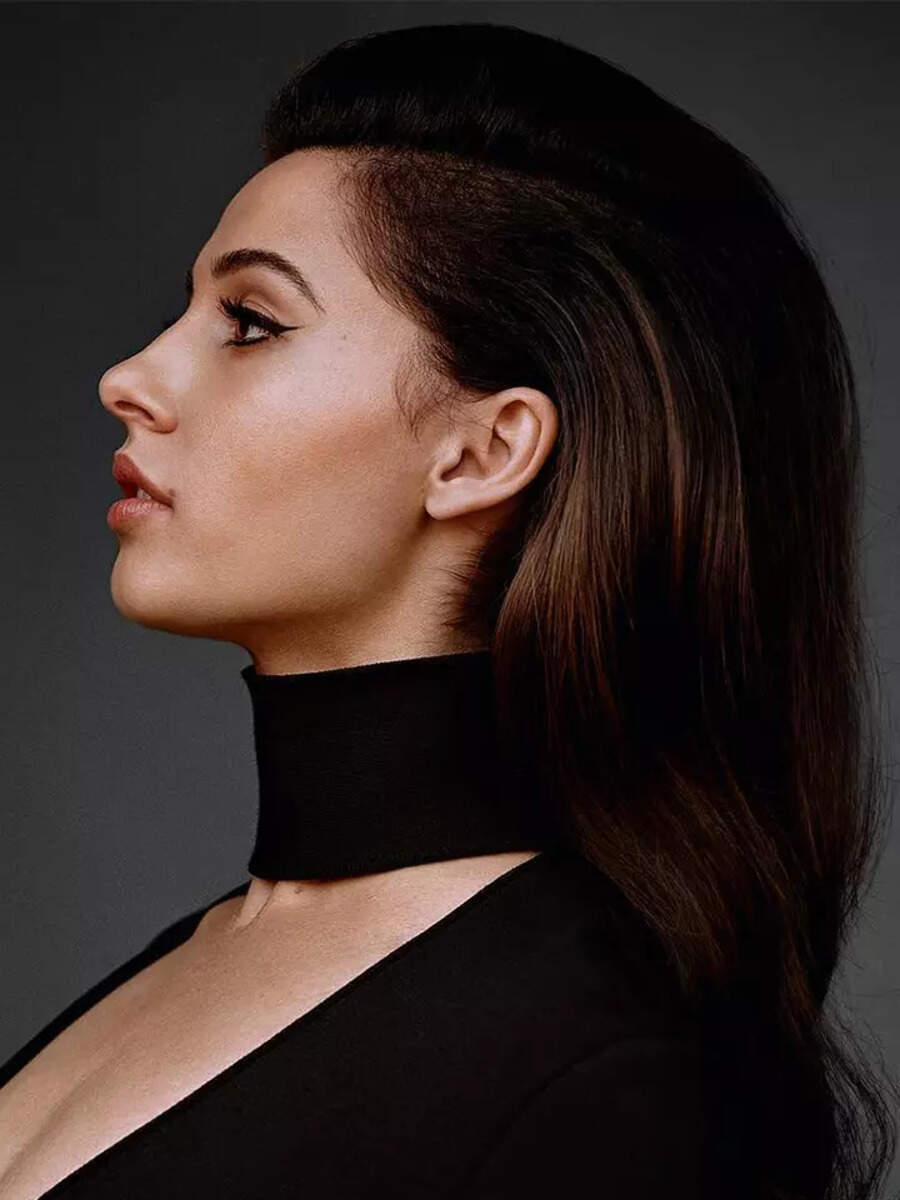Brit-Indian Naomi Scott ups the glam quotient with her glamorous ...
