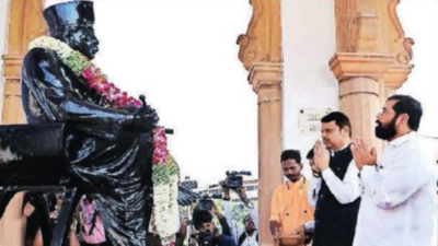 Maharashtra CM Eknath Shinde goes to RSS HQ, says it's 'a source of ...