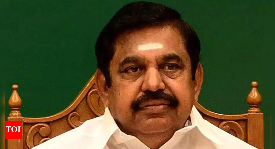 Edappadi K Palaniswami: Distribute saris, dhotis for Pongal or face ...