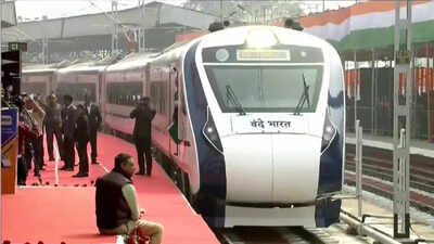 Vande Bharat Express: 'It's like a plane', says school girl on spotless, modern-looking ...