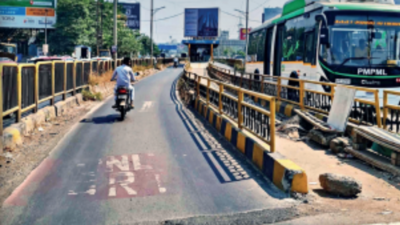 MLAs push for Pune BRTS to be scrapped; Maharashtra govt refuses | Pune ...