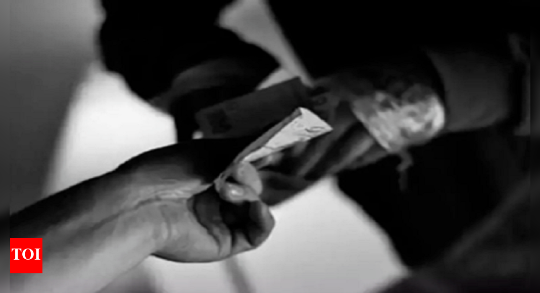 ACB nabs Pimpri cop over 2 lakh bribe demand | Pune News - Times of India