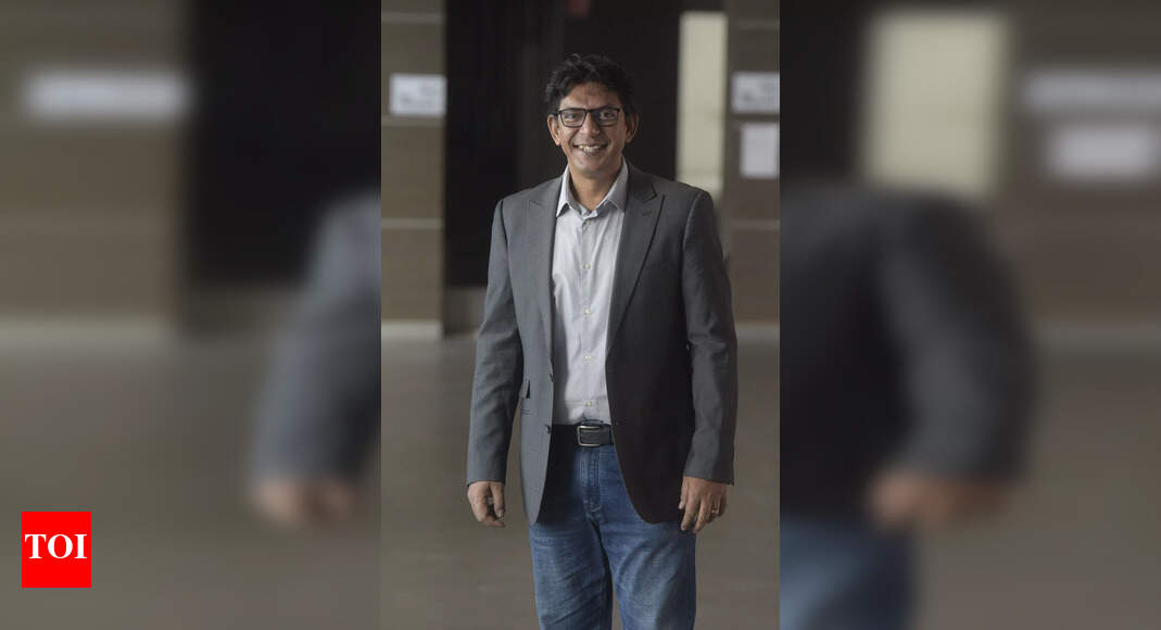 Chanchal Chowdhury cast as Mrinal Sen in Srijit Mukherji's next ...