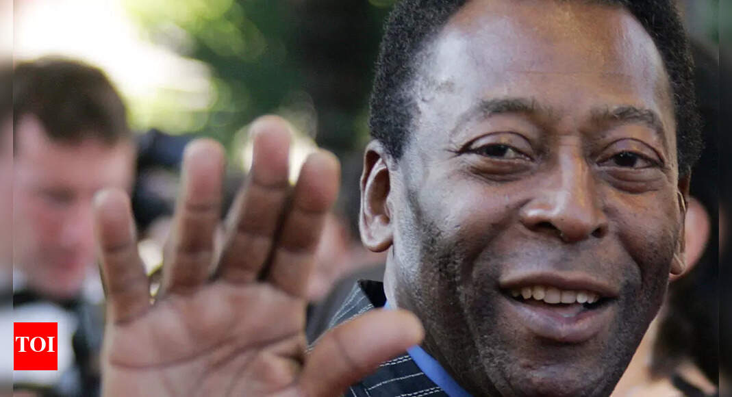 Pele showed the most famous guy on the planet can be 'completely normal ...