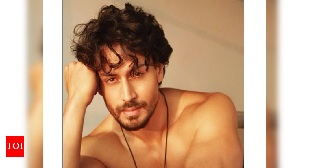 Tiger Shroff shows great action skills in his latest post | Hindi Movie ...