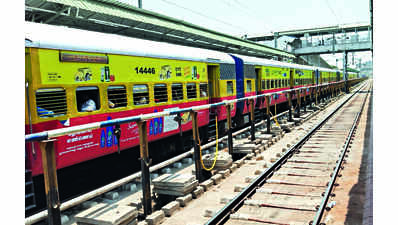Swr: Swr Made Great Strides In Revenue, Passenger Service | Hubballi ...