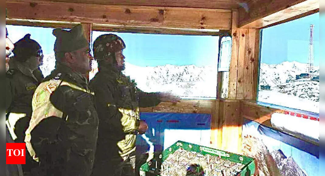 Army: Army chief begins New Year by visiting troops at LoC in J&K ...