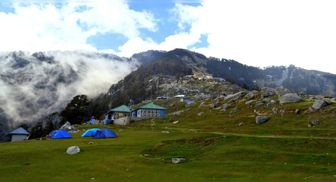 Trekking banned in Kangra, Himachal Pradesh; here’s why | TimesTravel