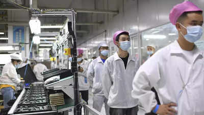 China December factory activity extends declines on Covid surge: Report ...