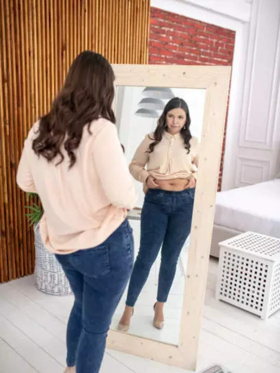 Simple drinking habits to follow to burn belly fat | Times Now