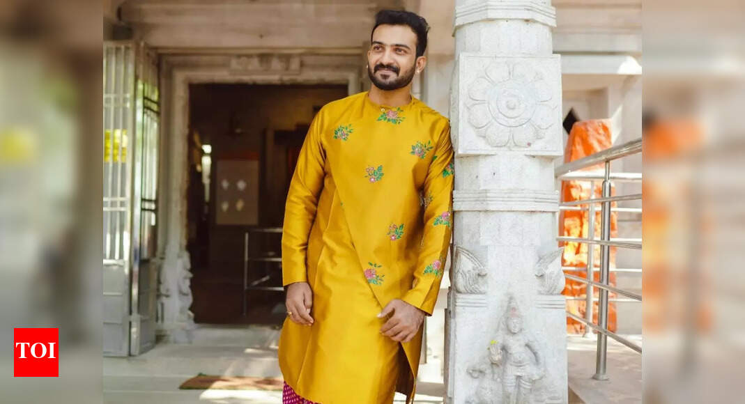 Kannada actor Raghu forays into Telugu TV industry, to make his debut ...