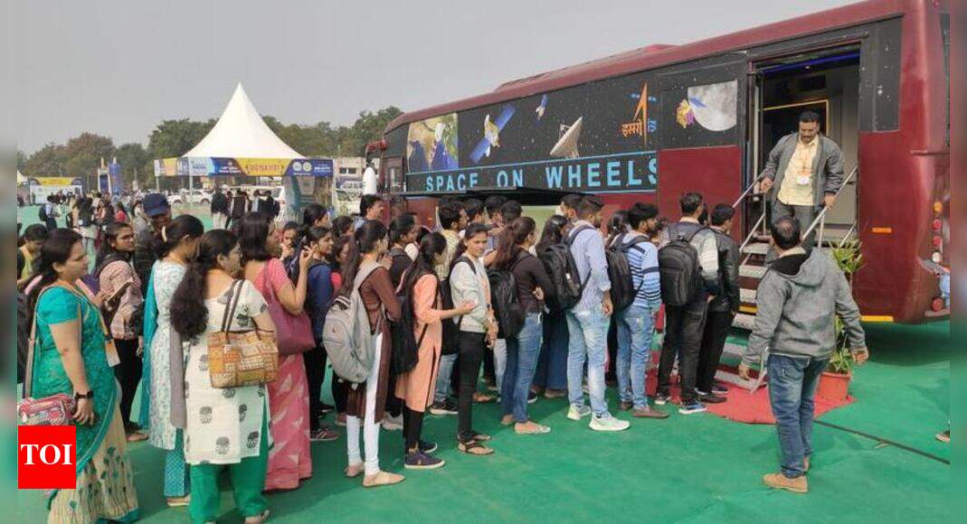 ISRO’s ‘Space on Wheels’ a special attraction at ISC | Nagpur News ...
