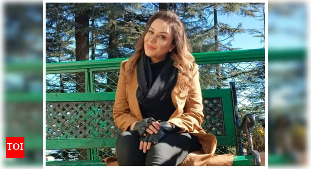 Roma Navani: If actors have to serve a two-month notice period before ...