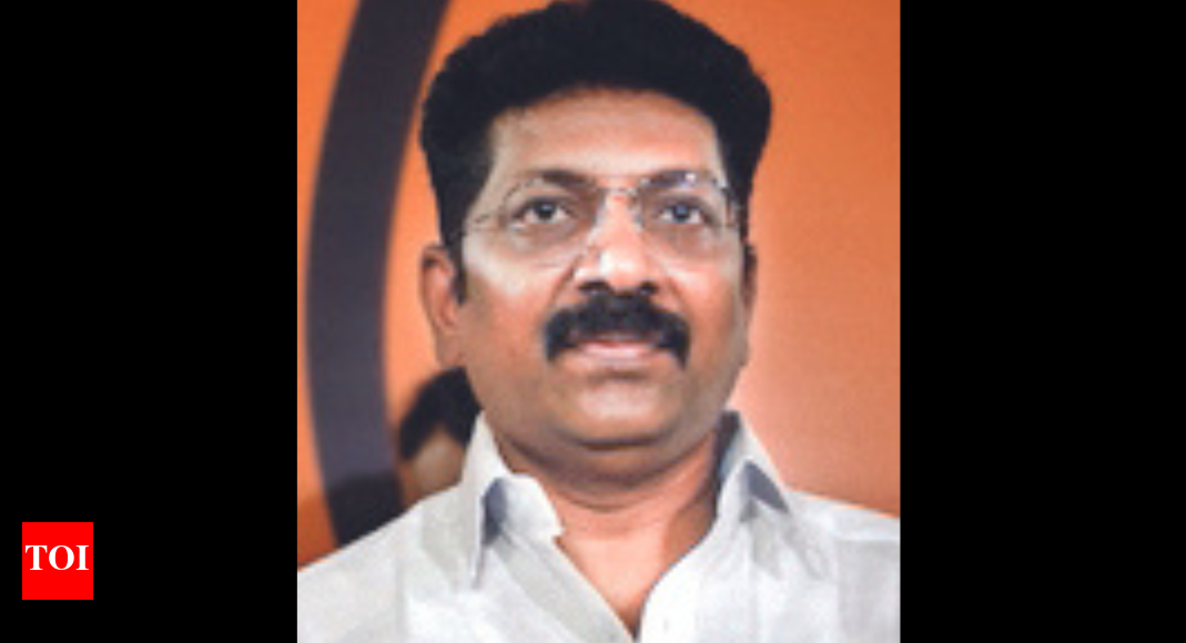 Aiadmk: Party hopper P Saravanan joins AIADMK | Chennai News - Times of ...