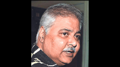 Faced Racism At Heathrow, Says Actor Shah; Airport Apologises | Mumbai ...