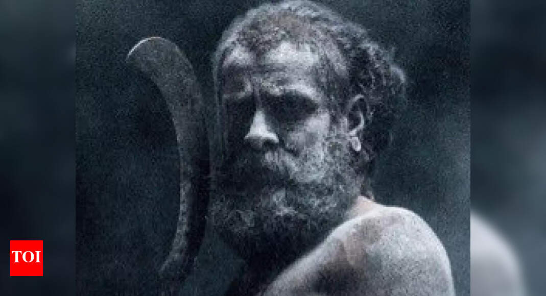 Chiyaan Vikram has to prep for 4 hours to get his look for 'Thangalaan ...