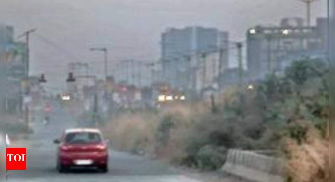Air quality dips to 'poor' in Pune, 'very poor' in Mumbai | Pune News ...