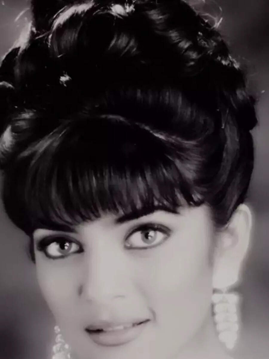 UNSEEN pictures from Sushmita Sen’s modeling days | Times of India