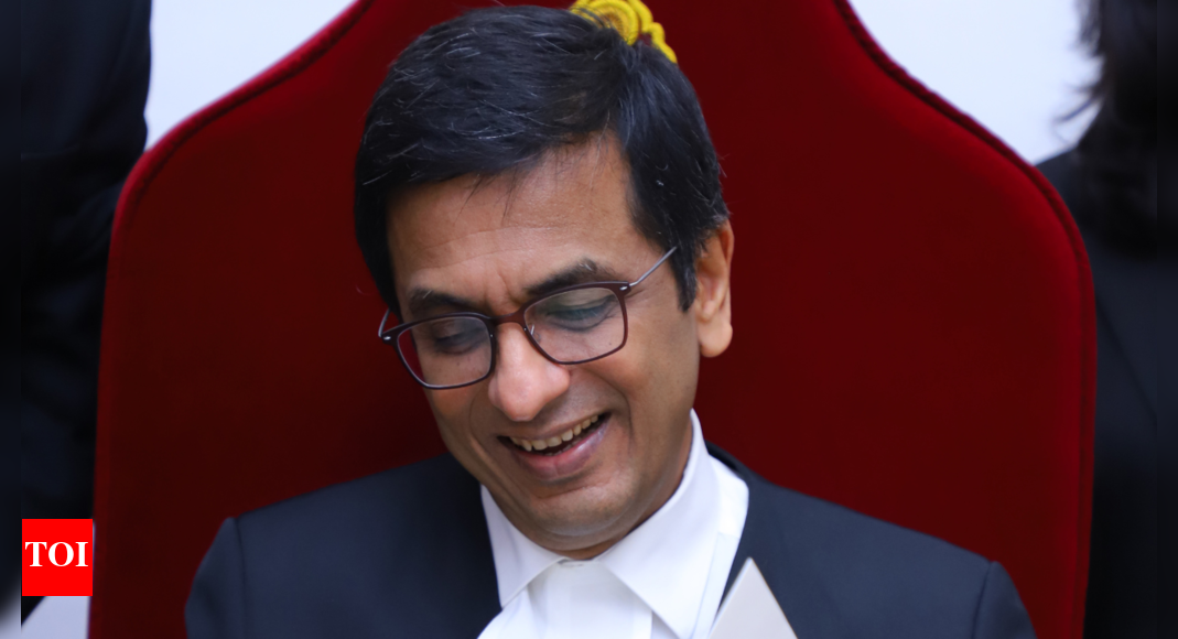 CJI Chandrachud to be conferred with 'Award for Global Leadership' by ...