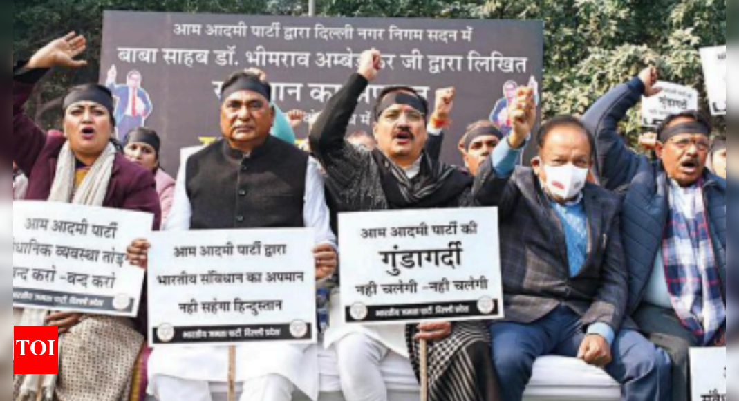 BJP demands probe into MCD ruckus, strict action | Delhi News - Times ... BJP demands probe into MCD ruckus, strict action | Delhi News - Times ...