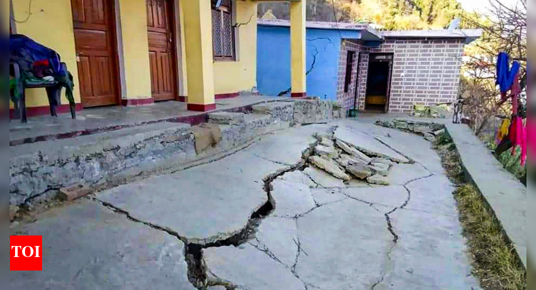 Joshimath: PMO holds high-level meet on Joshimath subsidence: Key ...
