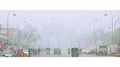 No Respite From Icy Winds, And Dense Fog Till Tuesday | Lucknow News ...