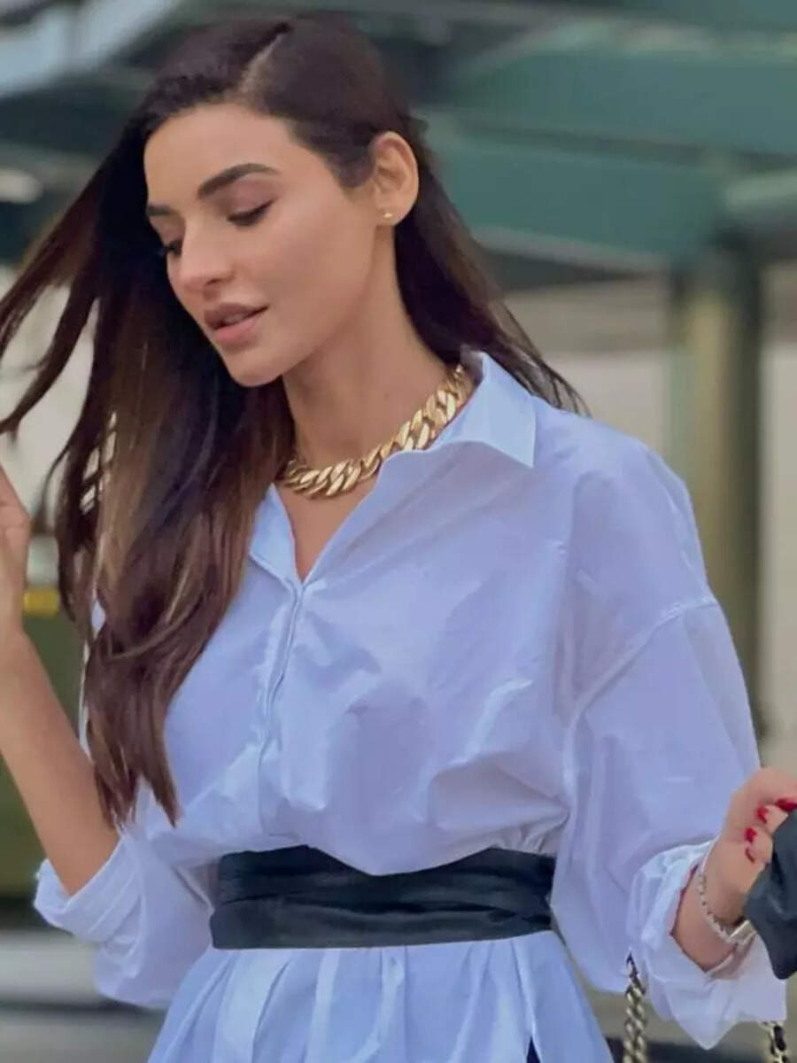 Sadia Khan: Most stylish pictures of Aryan Khan's rumoured date Sadia ...