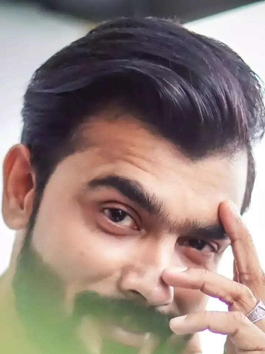 Suave looks of Vivek Gopan | Times of India