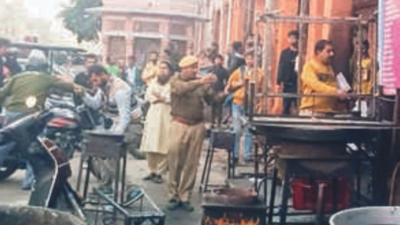 Encroachments removed in Ramganj market by JMC-Heritage | Jaipur News ...