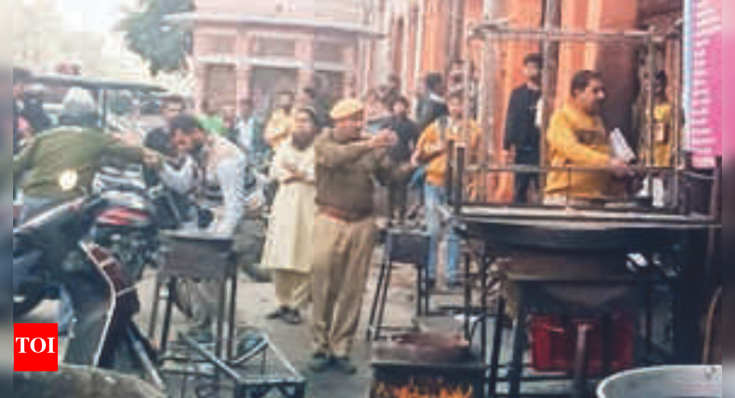 Encroachments removed in Ramganj market by JMC-Heritage | Jaipur News ...