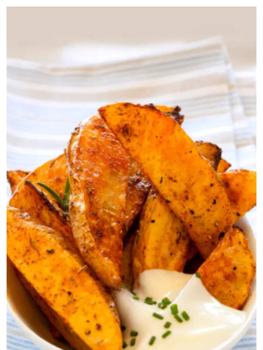 How to make zero oil spicy Potato Wedges | Times of India