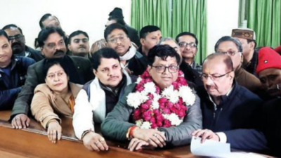 Arun Pathak: Bjp Fields Arun Pathak For Mlc Polls From Graduates’ Seat ...