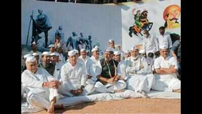 Bommai: Mini-textile Parks Planned In 25 Taluks | Bengaluru News ...