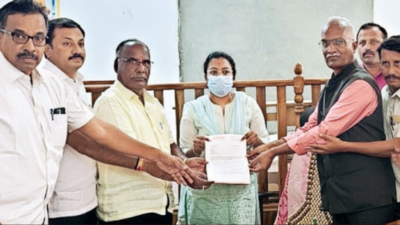 Karnataka: Karnataka's Gubbi villagers remind PM Narendra Modi, Karnataka CM Basavaraj Bommai of ...