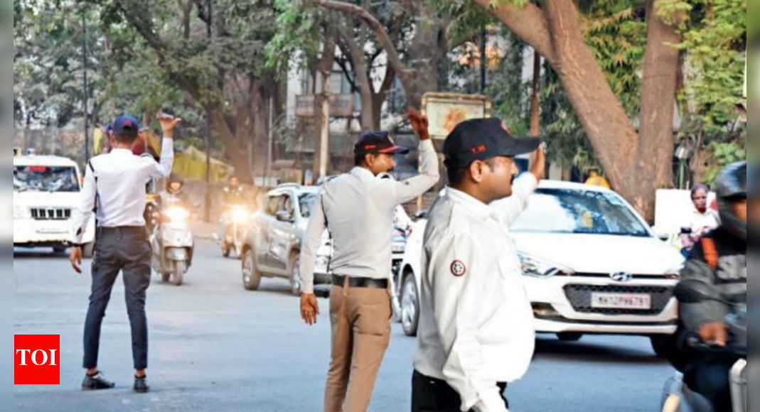 Spot Fines Are Back To Curb Rampant Traffic Violations | Pune News ...