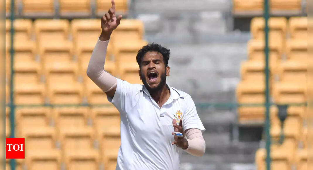 Vijay, Gowtham ensure bonus points as Karnataka all but assured of QF ...
