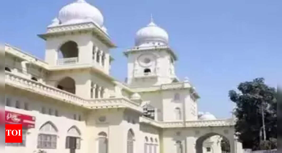 Lucknow University: 3 years on, all Lucknow University toppers to be ...