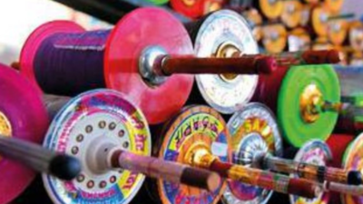 12 reels of nylon manja seized from two traders in Kolhapur | Kolhapur ...