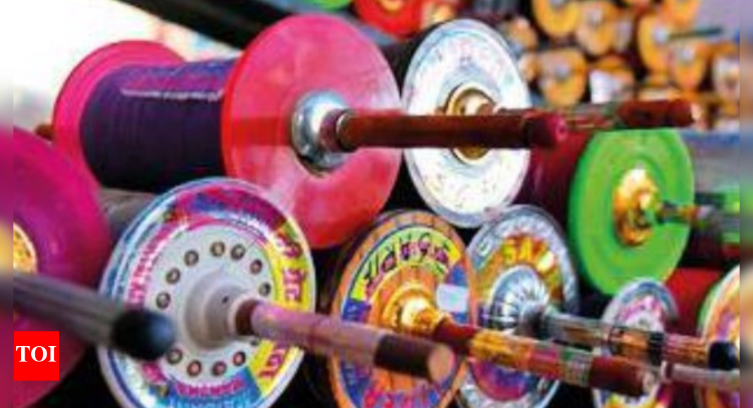 12 reels of nylon manja seized from two traders in Kolhapur | Kolhapur ...