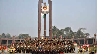 Army Day celebrated at Eastern Command headquarters at Fort William in ...