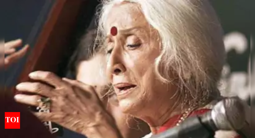 90 flautists to honour noted singer Prabha Atre | Mumbai News - Times ...