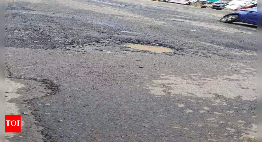Areas around black spots in Delhi also turning dangerous | Delhi News ...