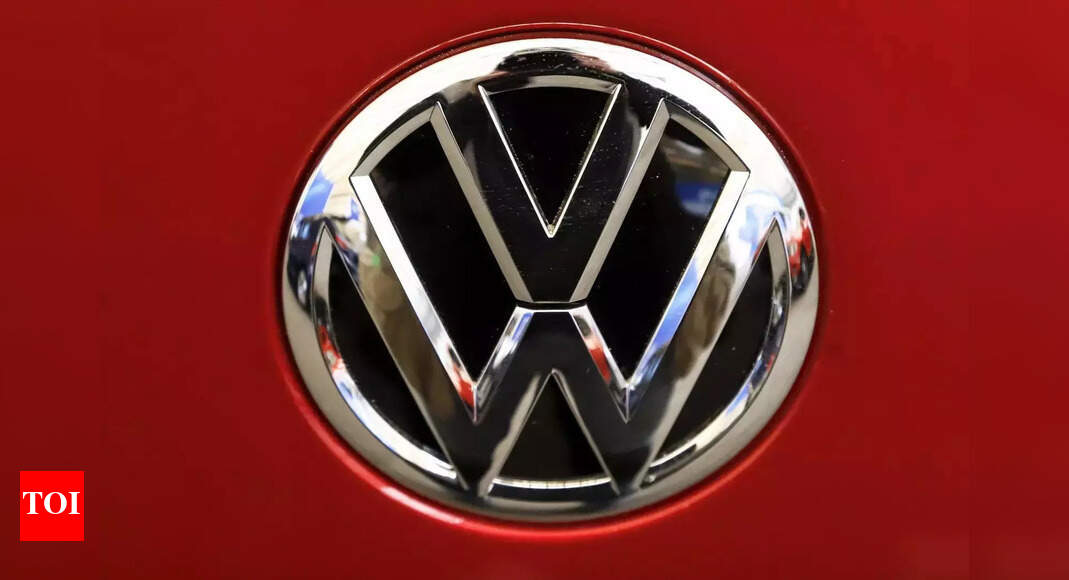 Carl Hahn, VW CEO who brought the Beetle to America, dies at 96 - Times ...