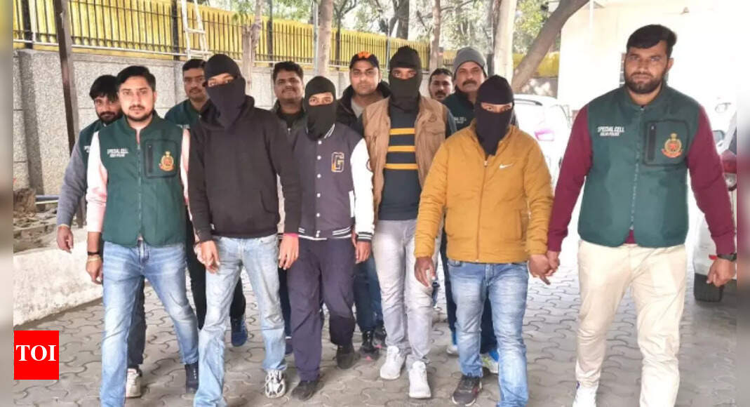 Delhi Police busts two interstate illegal firearms syndicates, four ...