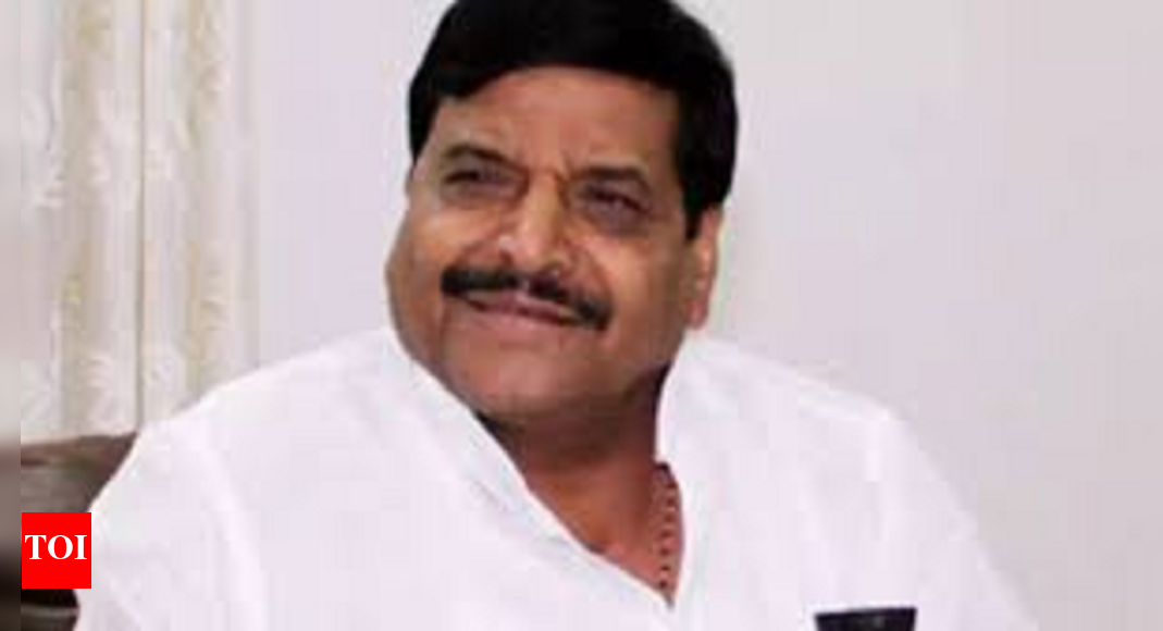 Akhilesh Yadav: Shivpal Singh Yadav in line for 'big responsibility ... Akhilesh Yadav: Shivpal Singh Yadav in line for 'big responsibility ...
