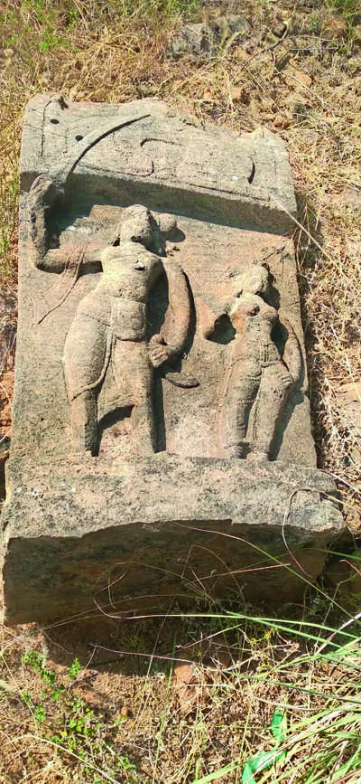 Madurai: 400-year-old Hero Stone Found Near Pappapatti In Madurai ...